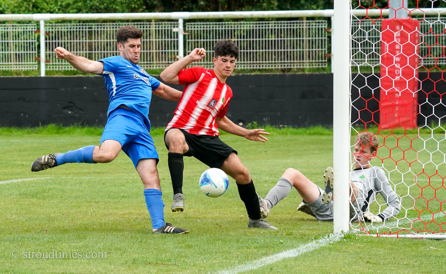 In pictures: Shortwood United 4-1 Taverners | Stroud Times