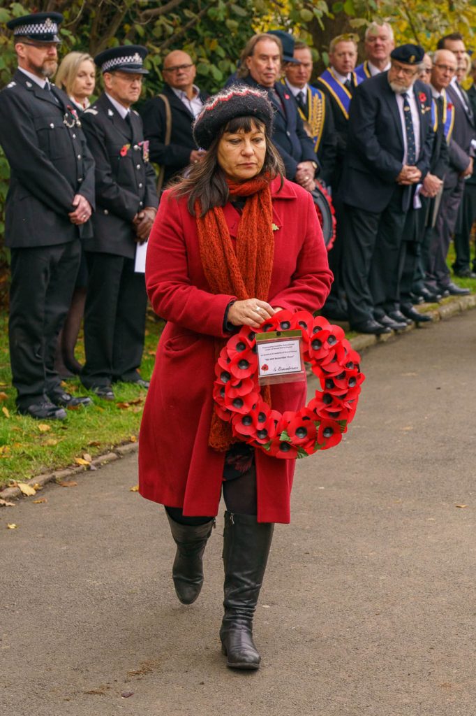 In pictures: hundreds attend Stroud Remembrance Day ceremony | Stroud Times