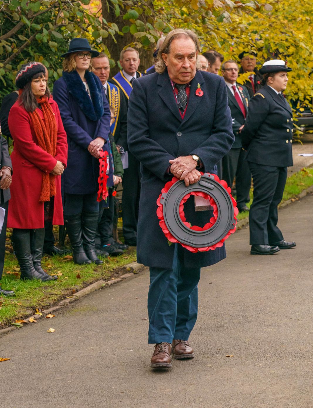 In pictures: hundreds attend Stroud Remembrance Day ceremony | Stroud Times