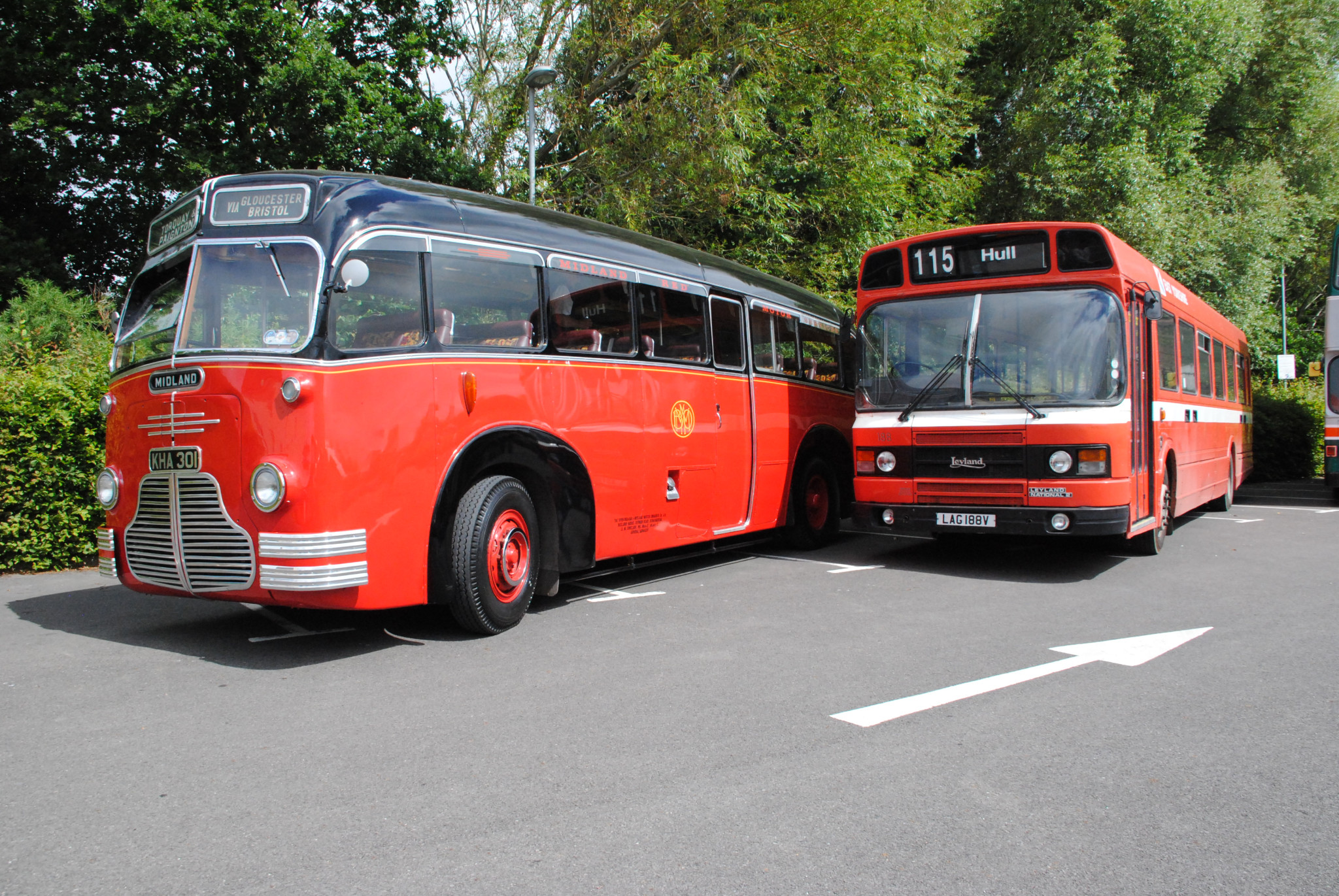 Pictures and video: Stroud Vintage Bus Show | Stroud Times