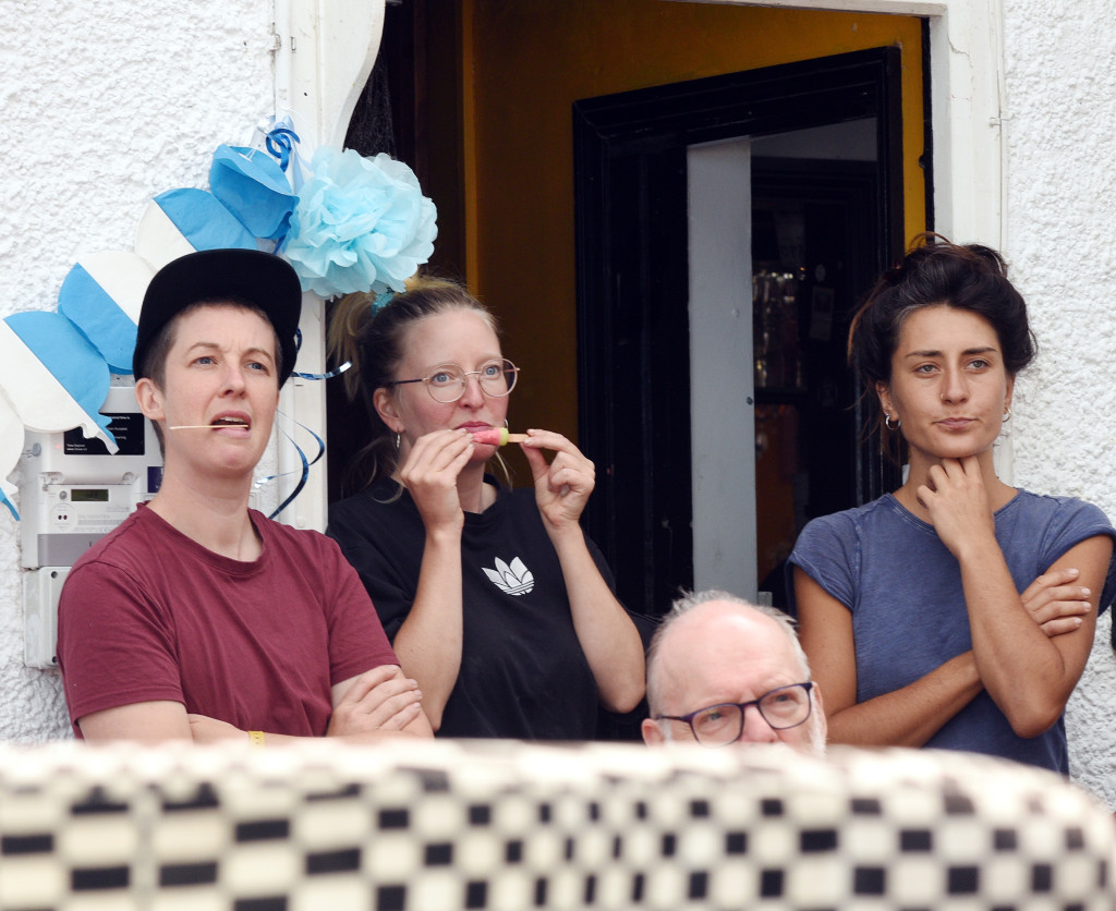 Pictures: fans drown their sorrows as England women miss out on World ...